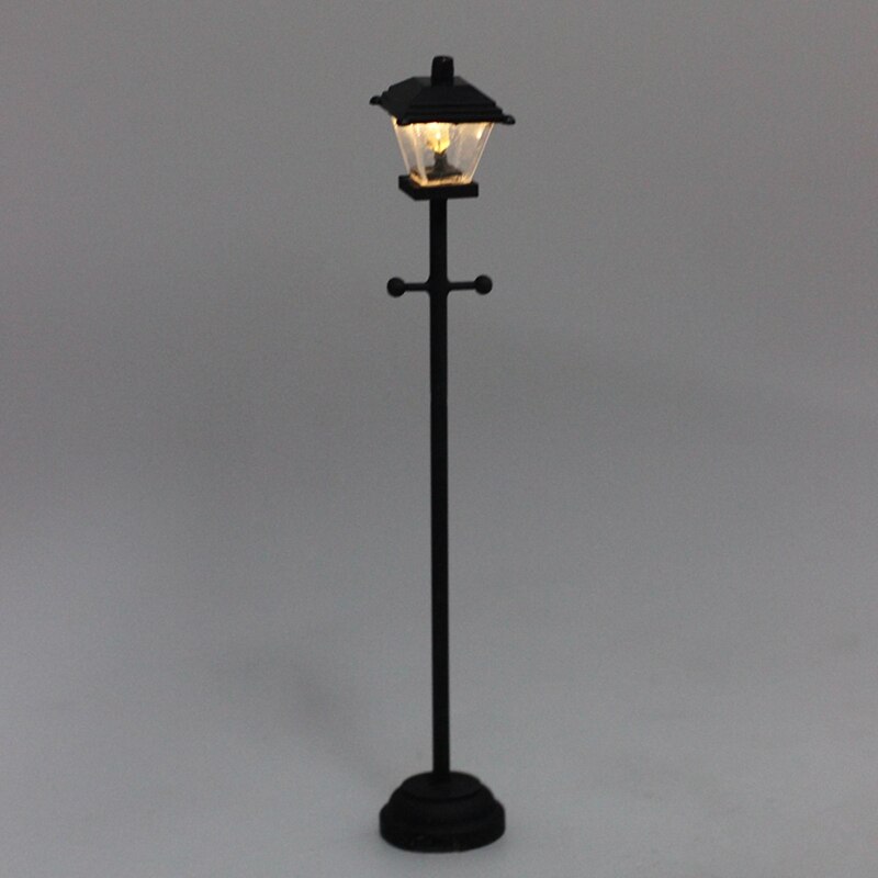 LED Street Light for 1/12 Miniature DollHouse - Bl... – Grandado
