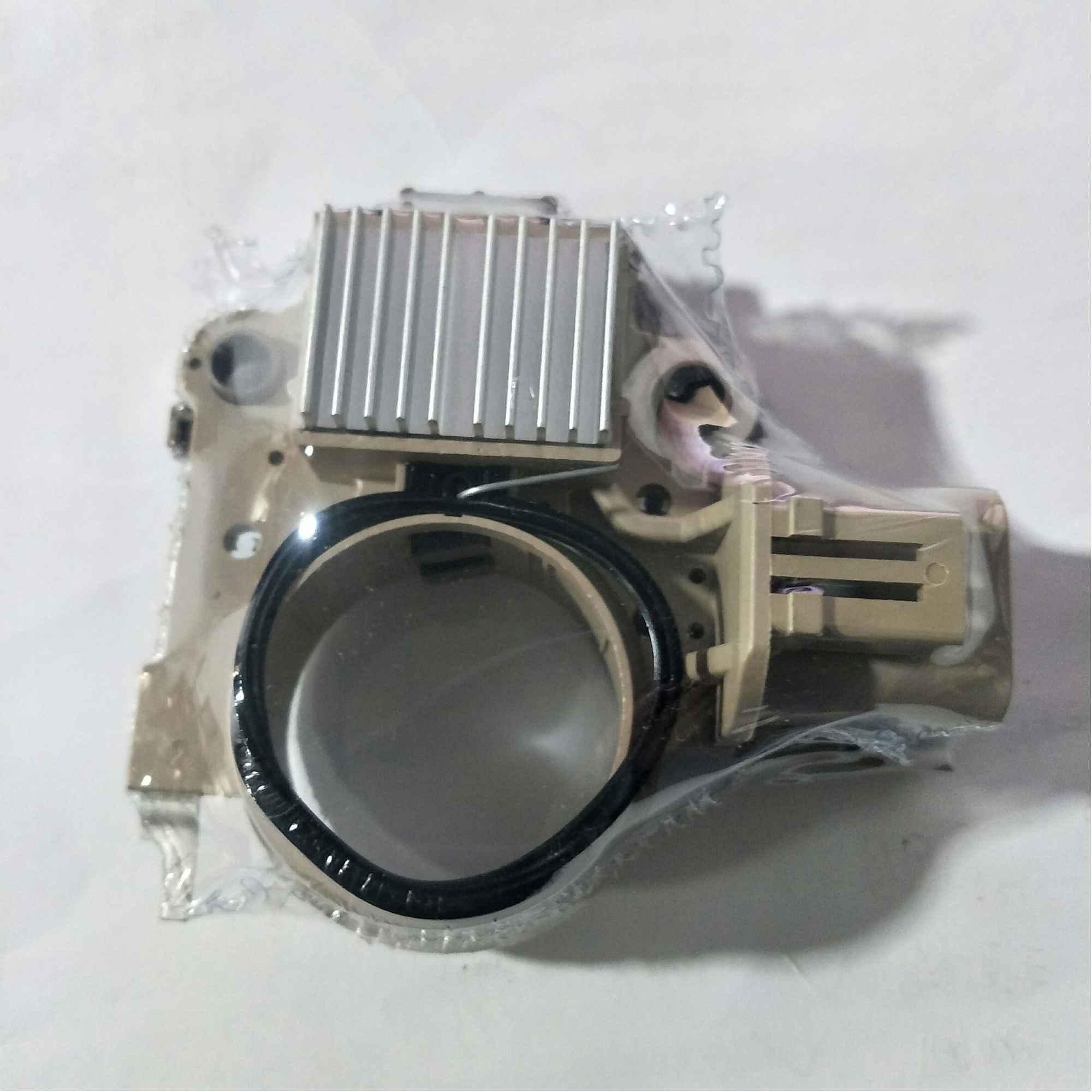 Alternator voltage regulator for HYUNDAI 37370-423... – Vicedeal
