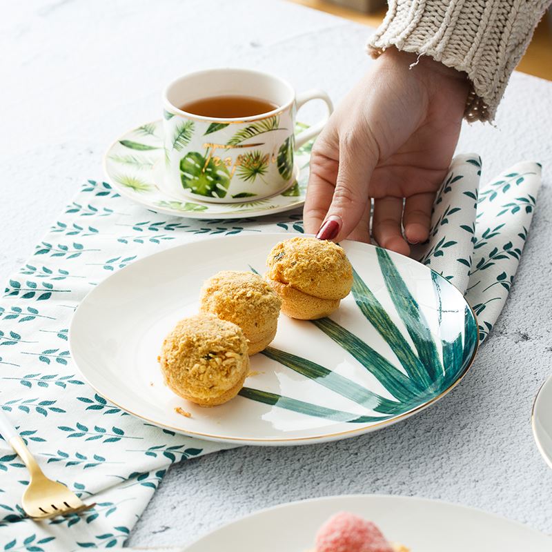 8 inch round Tropical monstera Ceramic Plate dish ... – Grandado