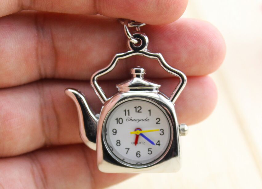 sales Vintage bronze jewelry kettle quartz pocket ... – Grandado