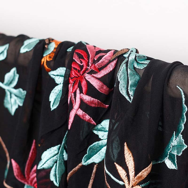 De Doek Zwart Georgette Zijde Geborduurde Zijde En... – Grandado