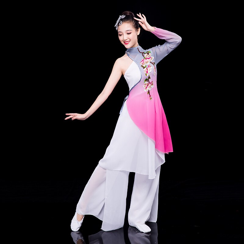 Chinese style folk style ladies classical dance st... – Grandado