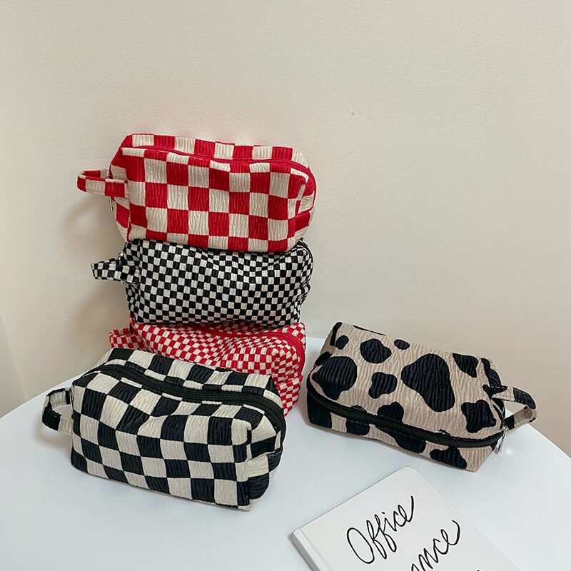 Cute Retro Checkerboard Grid Cow Print Pencil Bag ... – Grandado