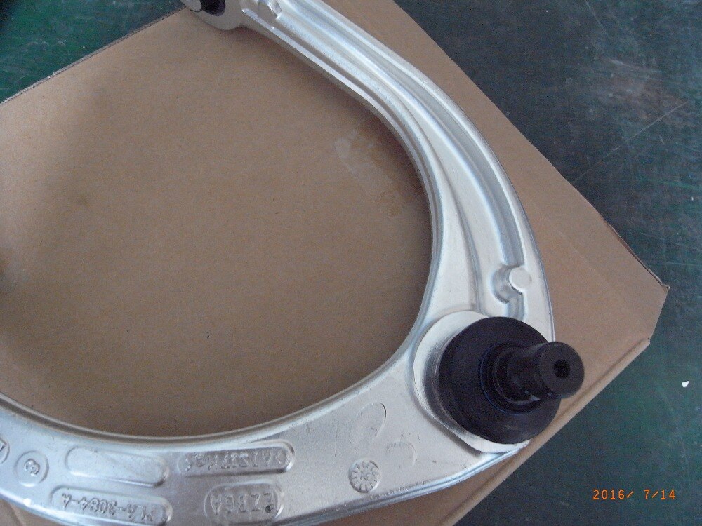 LR034211 Front Suspension, Upper, RH control arm f... – Grandado