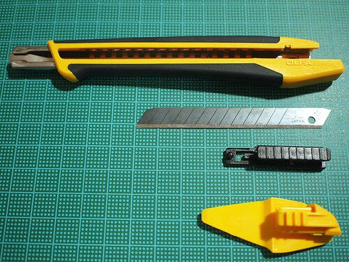 OLFA 25mm Extra Heavy-Duty Fiberglass Rubber Grip ... – Vicedeal