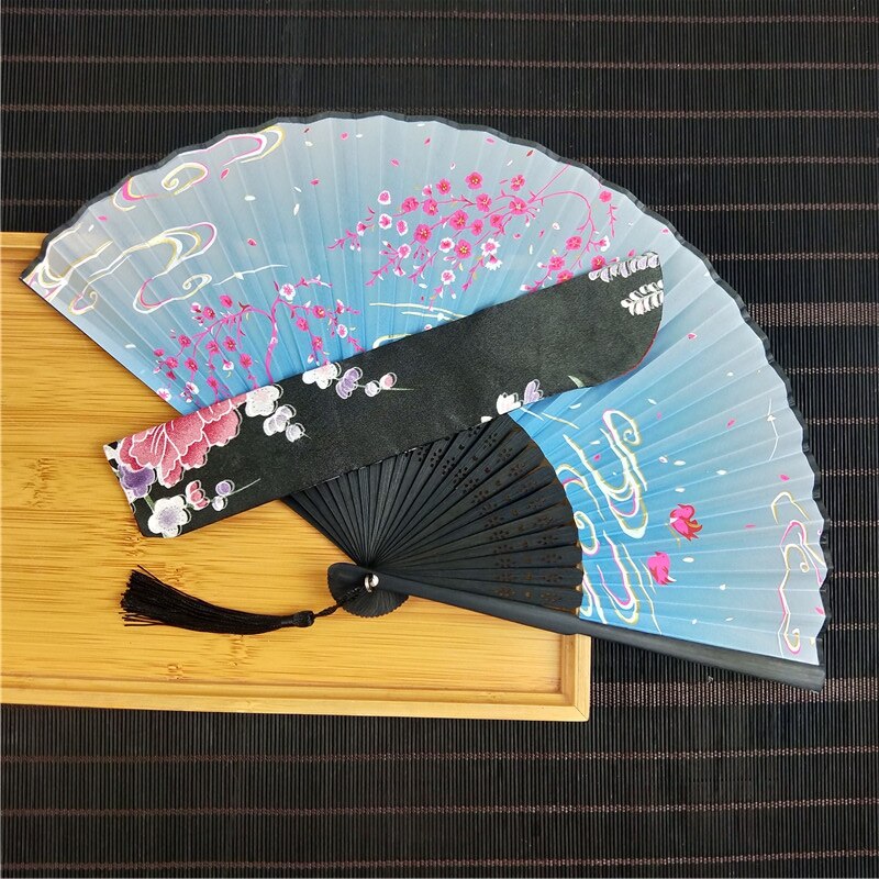 Japanese Style Silk Fan Into Cherry Blossom Pouch ... – Grandado