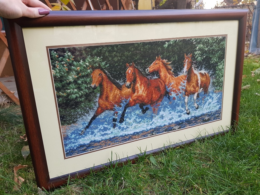 Running horses Printed Canvas DMC Counted Cross St... – Grandado