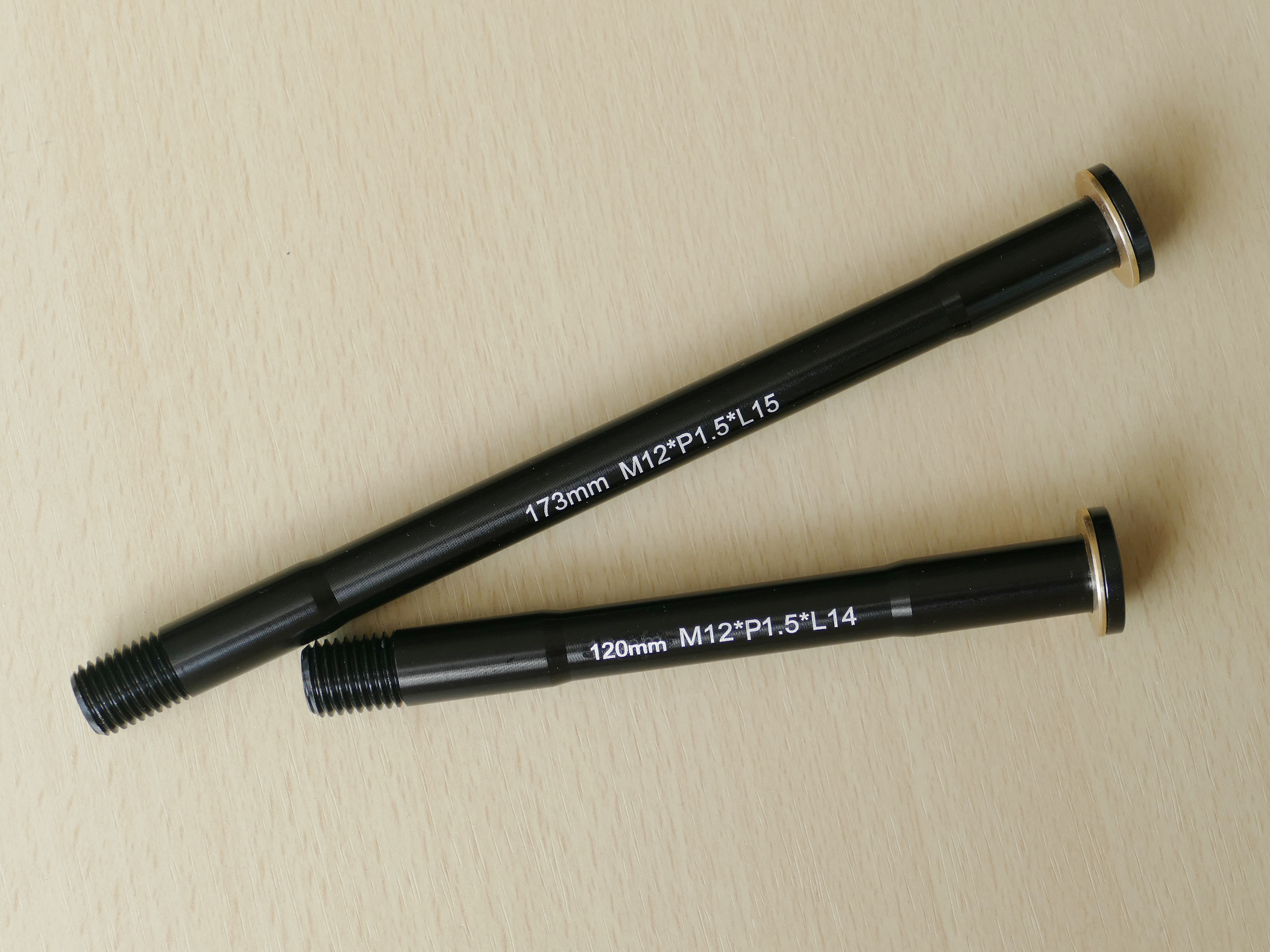 2 Pcs Steekas (Voor & Achter)-Brand Grind Bike... – Vicedeal