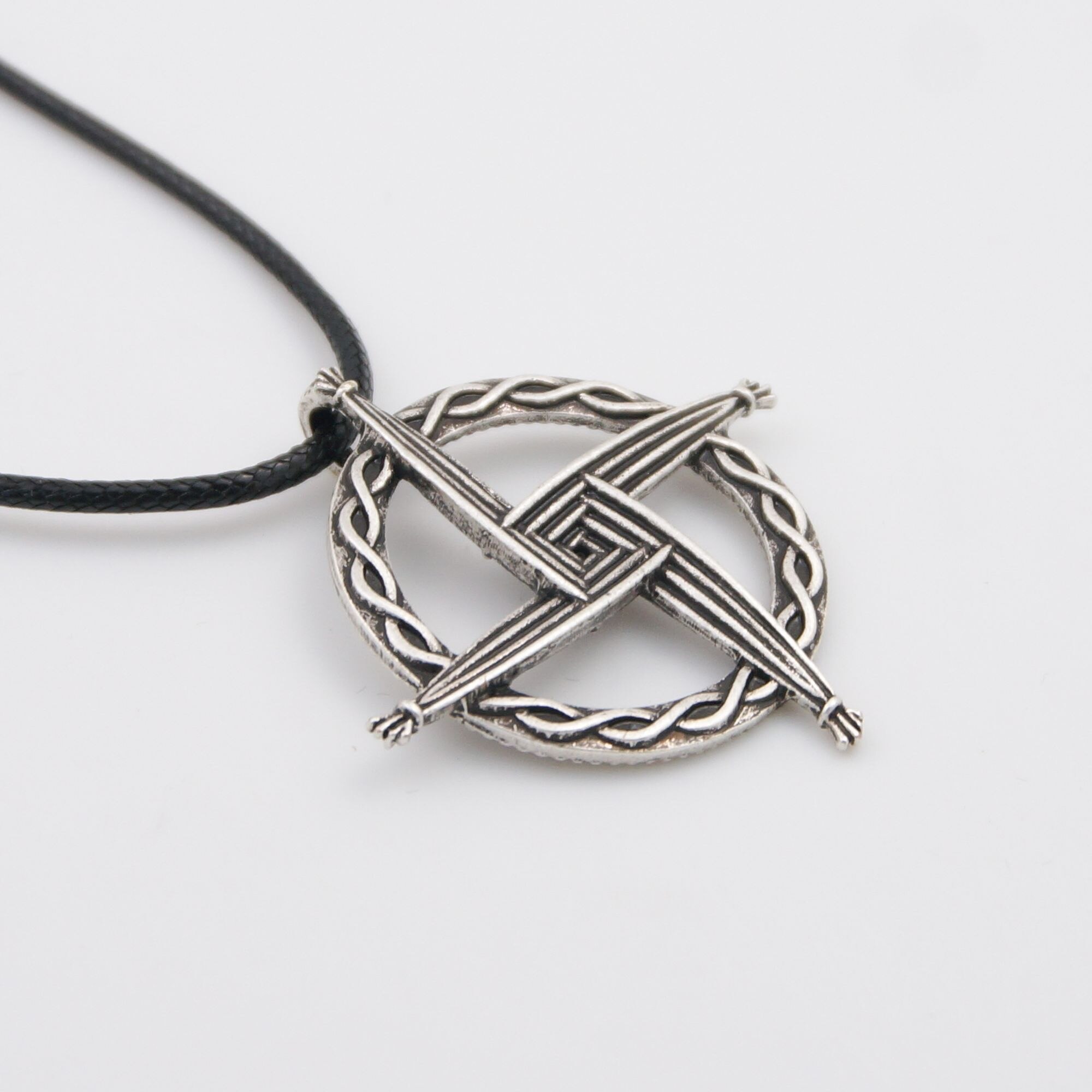 Irish Talisman Pendant Necklace Celtics Cross Brig... – Grandado