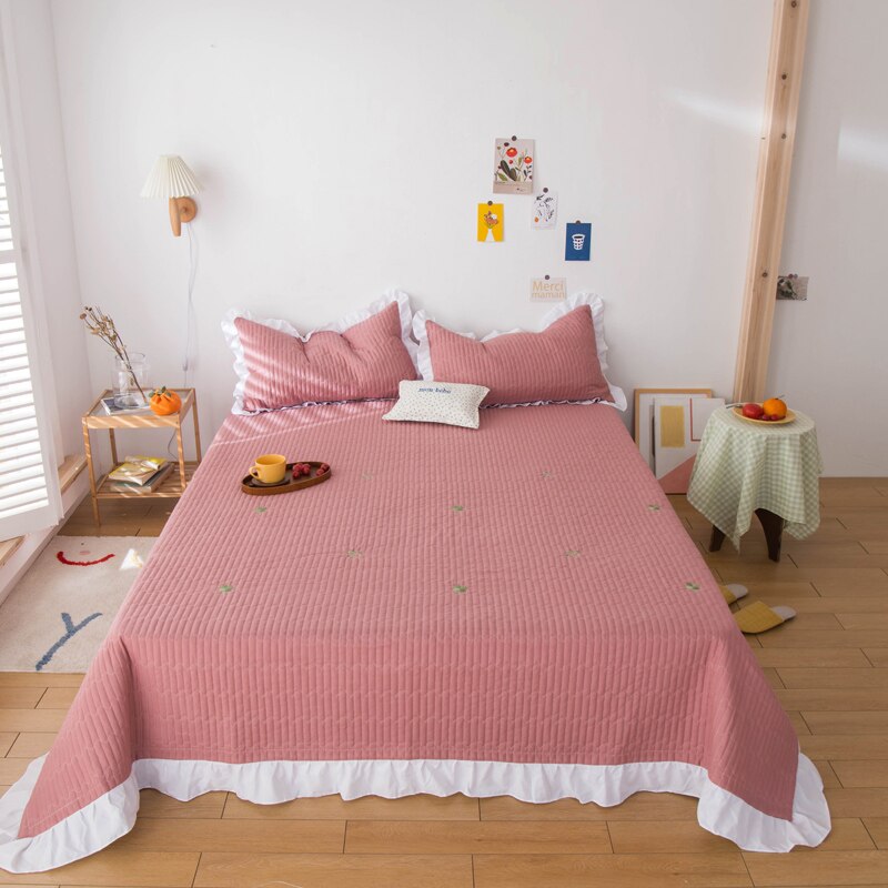 Embroidery Bed Cover Strawberry Pattern Soft Skin-... – Grandado