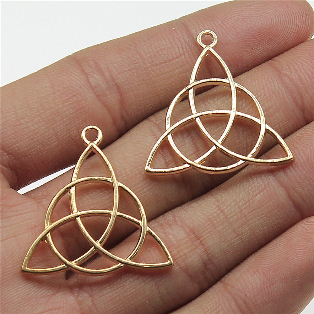 10pcs 28mm Charm Triquetra Amulet 4 Colors Triquet... – Grandado
