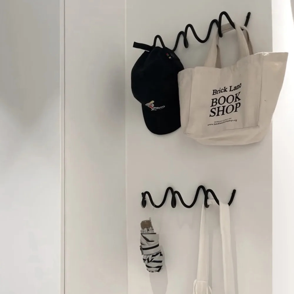 Minimalist Hooks Coat Rack Wall Hanging Behind Doo... – Vicedeal