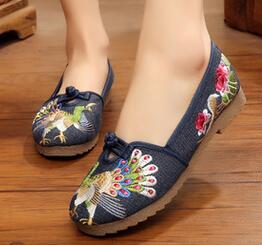 Chinese Ethnic Style Peacock Embroidered Slip-on C... – Grandado