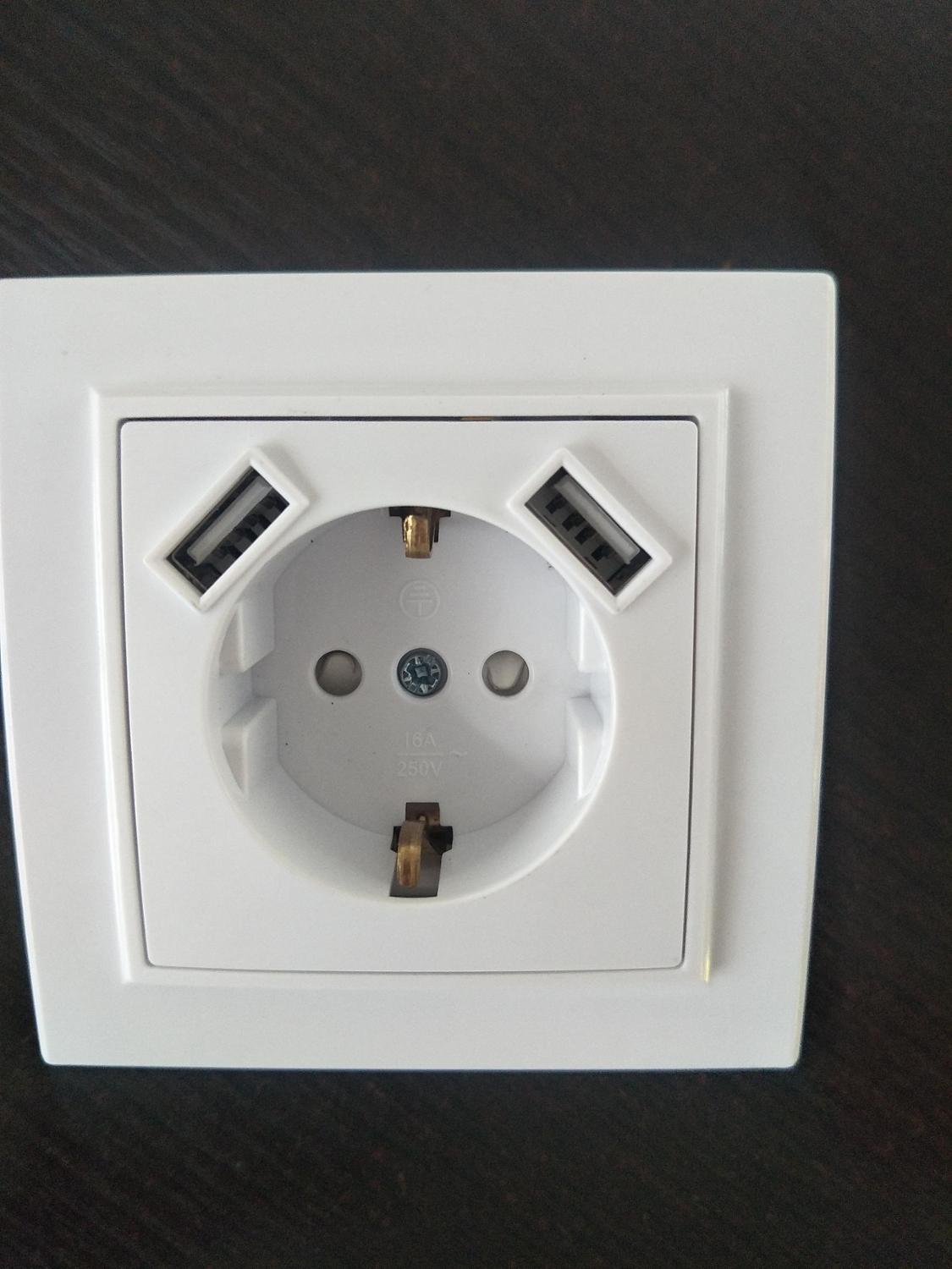 Wall socket with Usb, Two port USB with protection... – Grandado