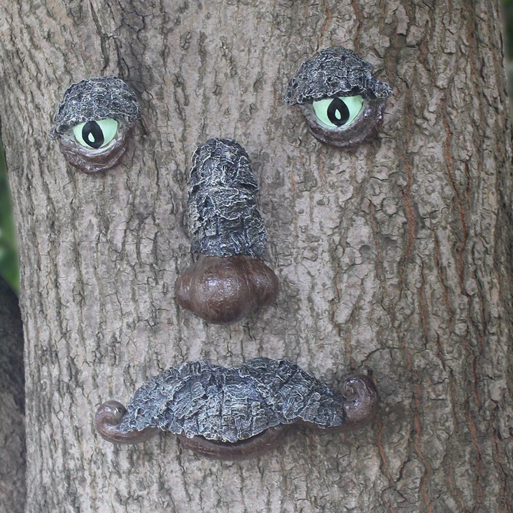 1 Set of Old Man Tree Hugger Tree Hugger Statues G... – Grandado