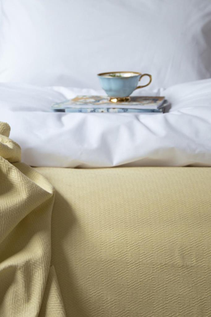 Linas 200*230 Pique Bed Cover Yellow – Grandado