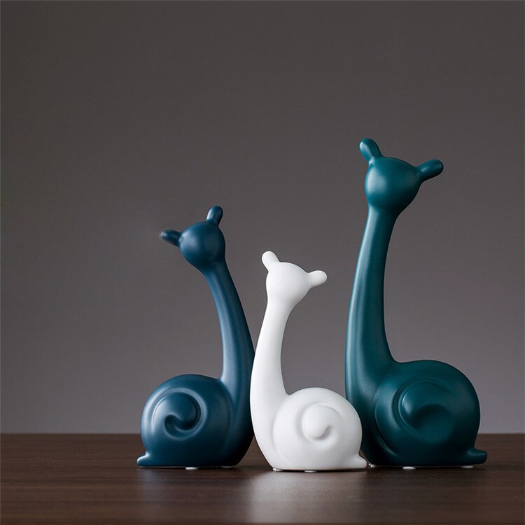 En familj av hartshjortar/sniglar/räv/elefant/gira... – Vicedeal