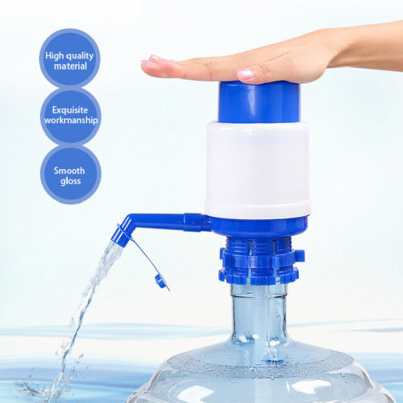 Waterpomp met een extra korte buis en een sanitair... – Grandado