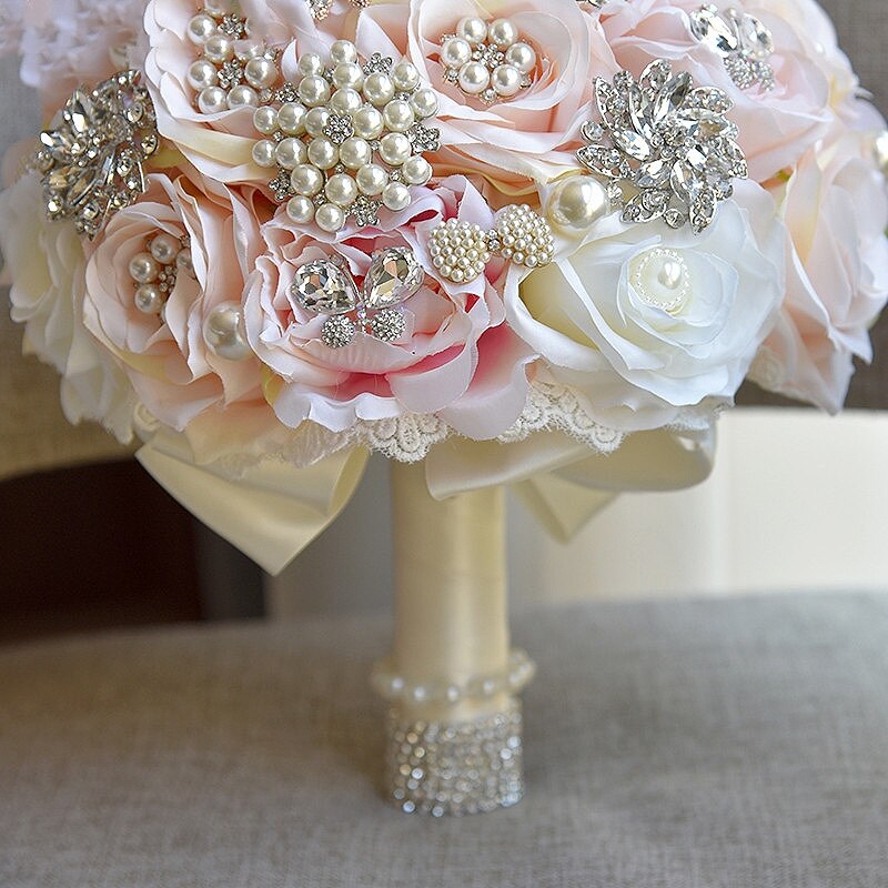 Round Blush Wedding Bouquet Teardrop Butterfly Bro... – Vicedeal