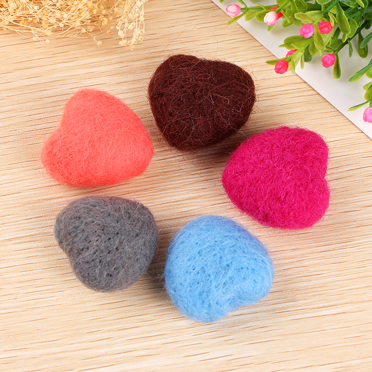 20pcs Handmade Needle Wool Felt Heart Home Party C... – Grandado