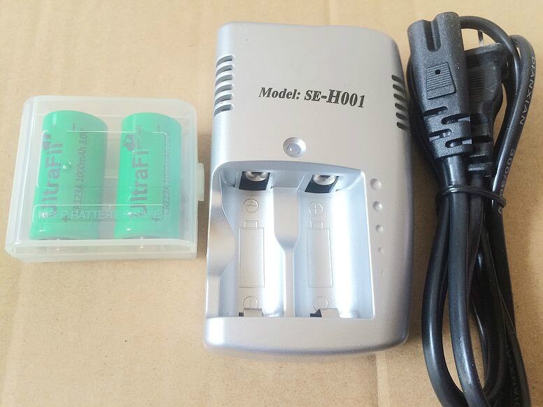 3V CR123A Charger + 2 Pcs. 1000Mah 3V 16340 Oplaad... – Vicedeal
