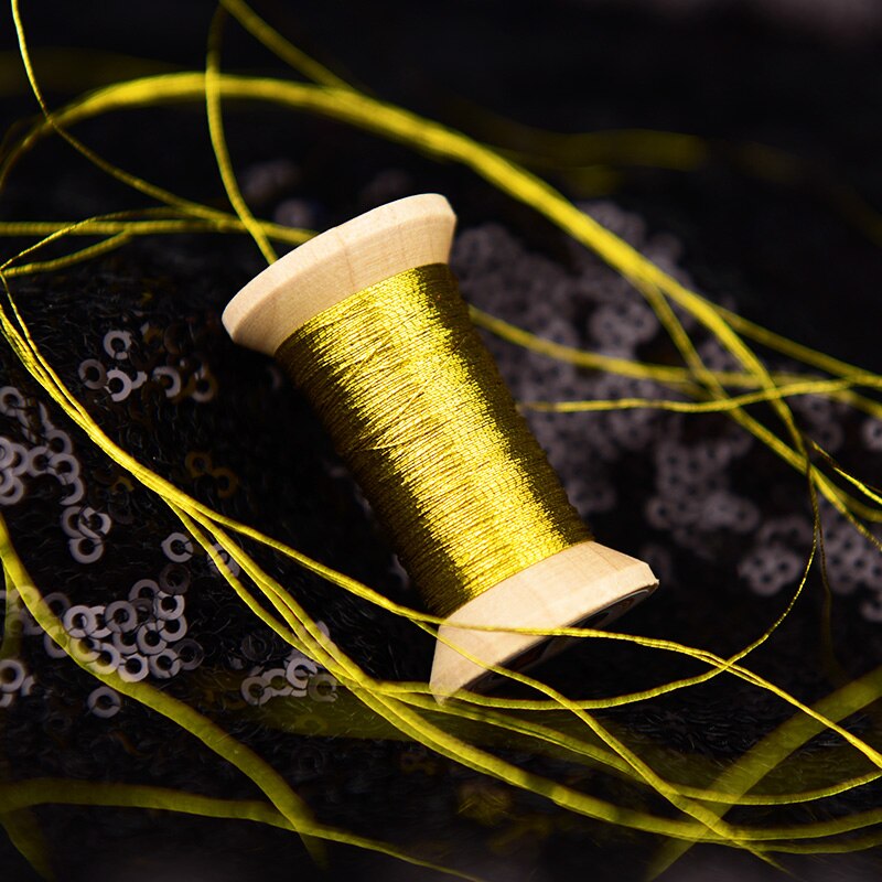 Serie de varios colores de hilo dorado/bordado fra... – Grandado