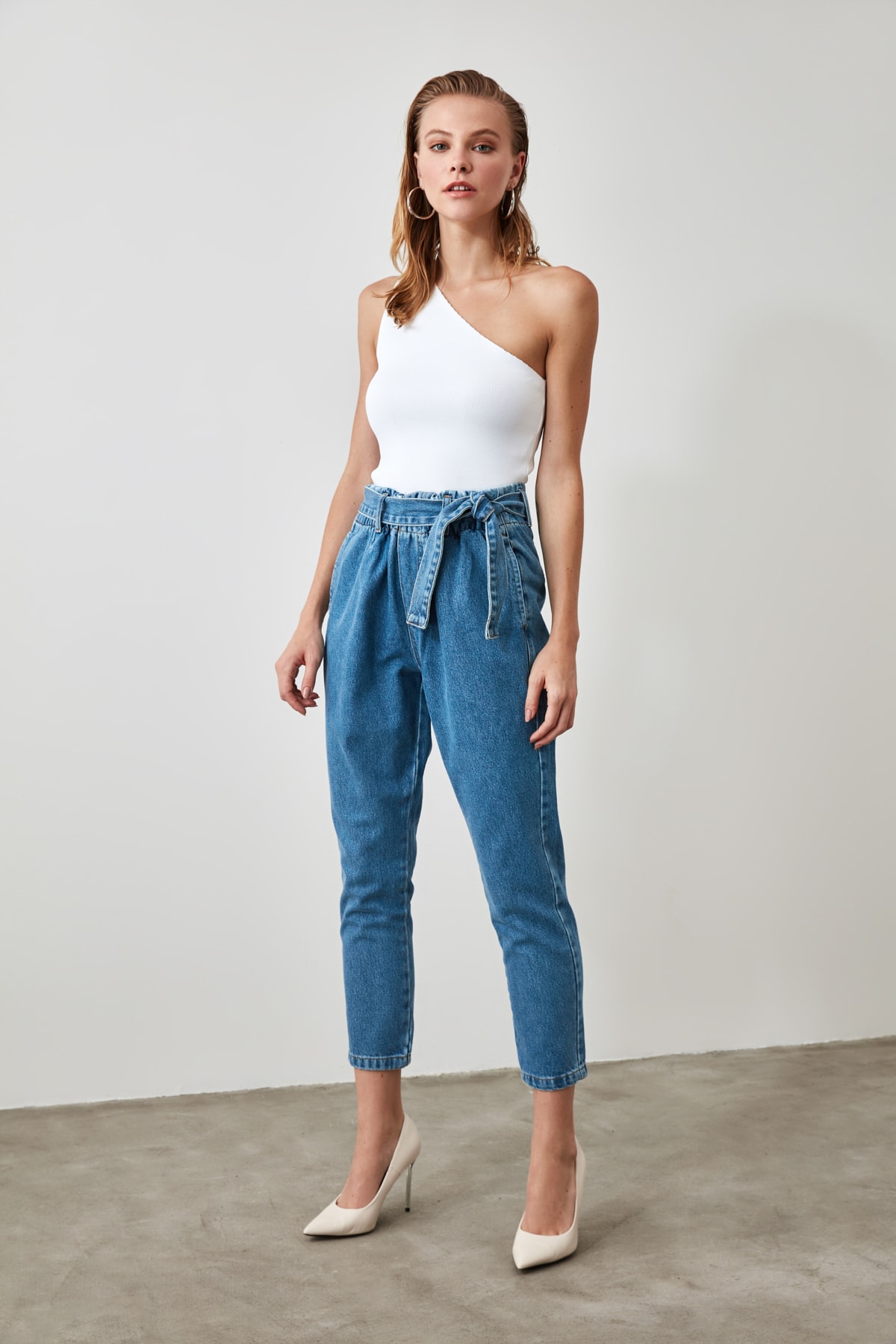 Trendyol Arched Beli Wheel High Bel Mom Jeans TWOS... – Grandado