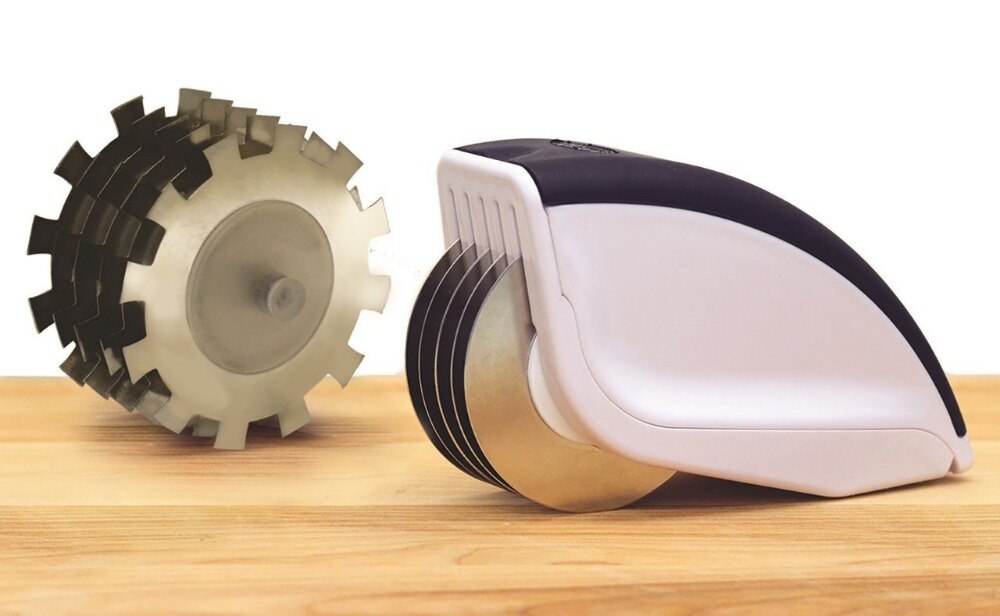 3 in 1 Rolling Mincer & Tenderizer with Garlic... – Grandado