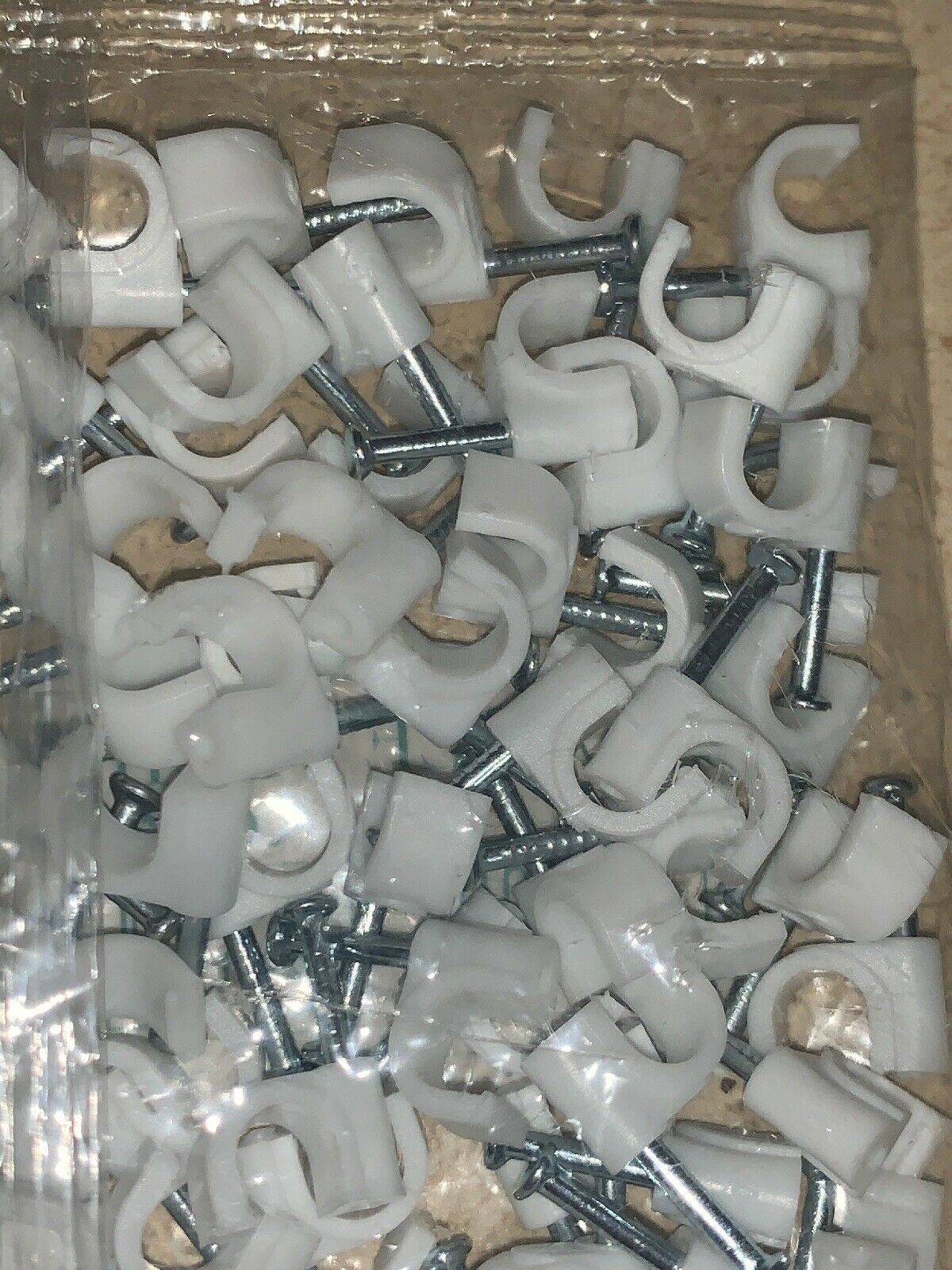 100 runde 8 mm kabel wire clips kabel ledning bind... – Vicedeal