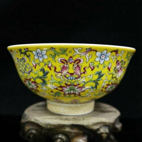 Chinese old porcelain Yellow ground pastel eight-t... – Grandado