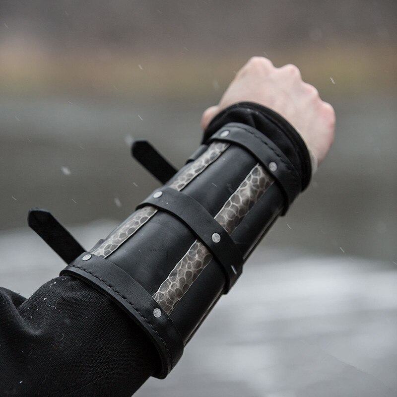 Medieval prop actor rivet leather patchwork wrist ... – Grandado