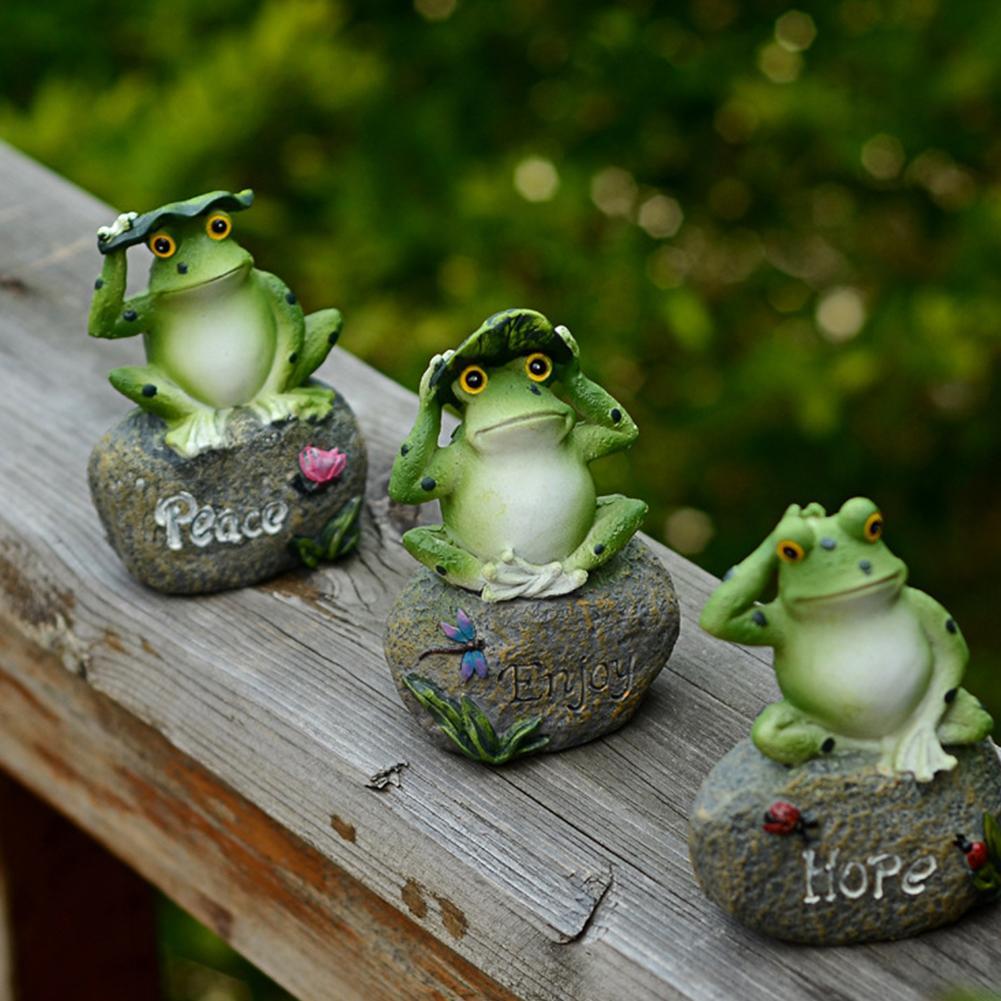 Frogs Garden Statues Frogs Sitting On Stone Sculpt... – Grandado