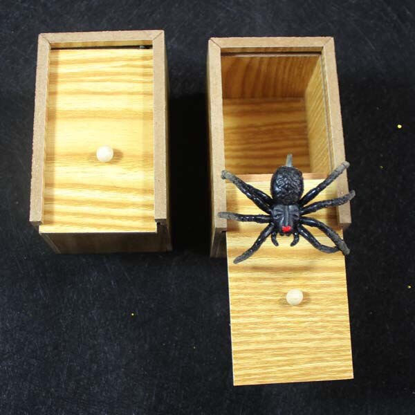 Funny Scare Box Wooden Prank Spider Hidden in Case... – Vicedeal