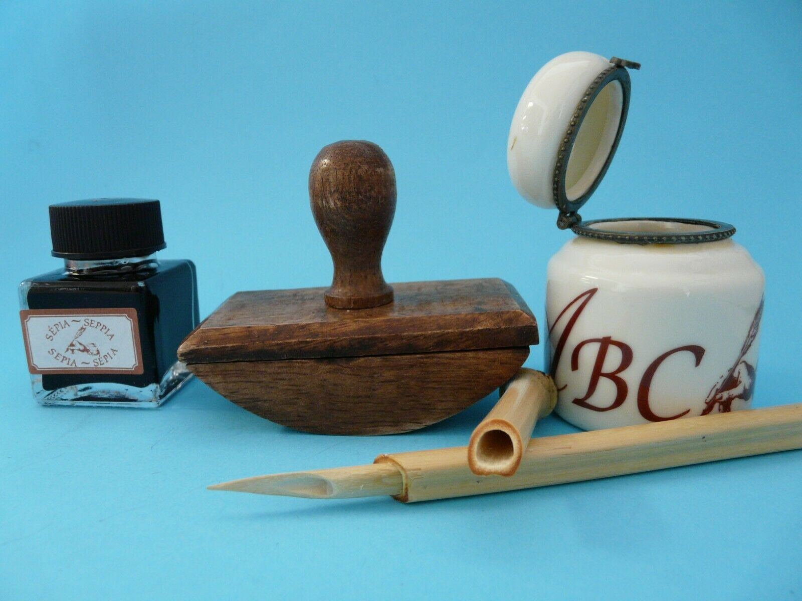 SET DE ESCRITURA ANTIGUA- PLUMA TINTA CHINA Y TINT... – Grandado