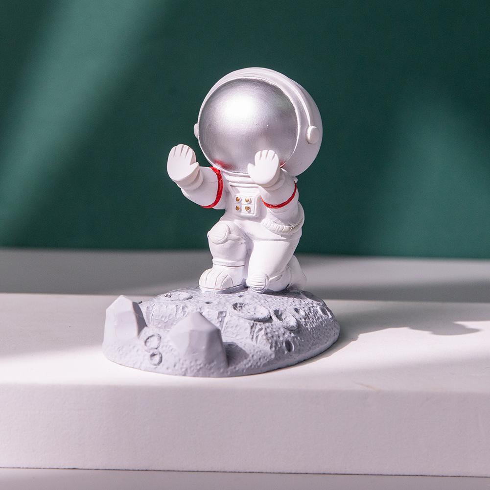 Resin Astronauts Ornaments Universal Cell Mobile P... – Vicedeal