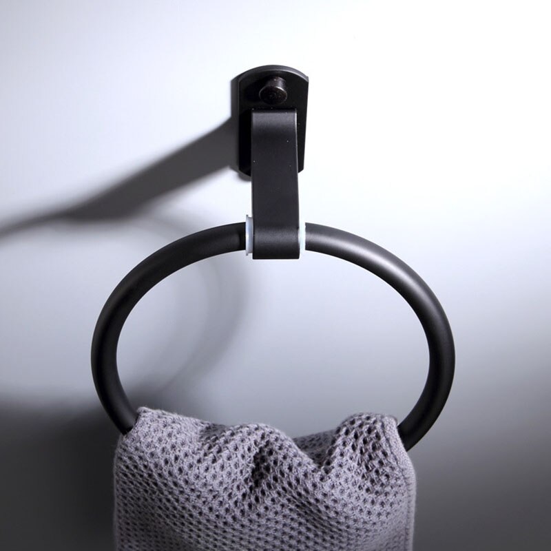 Pyyheteline kylpyhuone musta pyyherengas seinään k... – Grandado