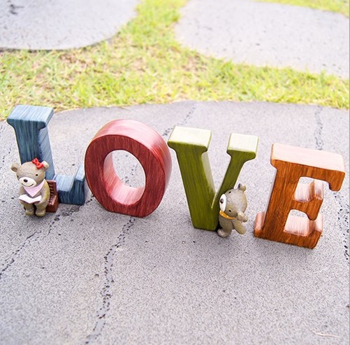 Carving Love Wood Letter one piece For Valentine – Grandado