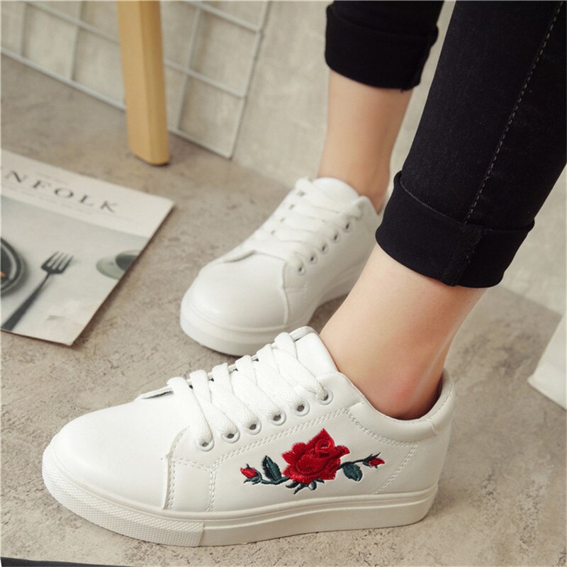 Skateboarding Shoes Women Flower Embroidery Shoes ... – Grandado