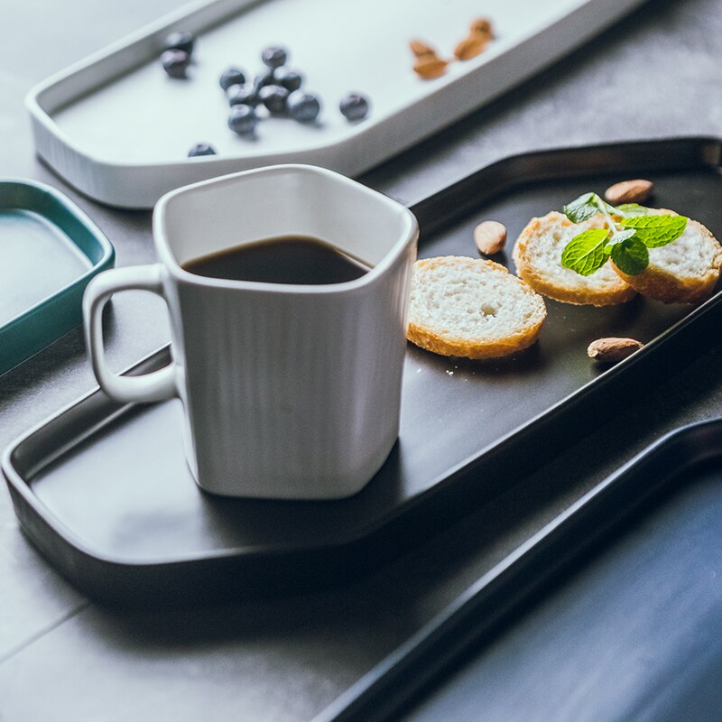 Nordisk keramikk sushi tallerken uregelmessig hush... – Grandado