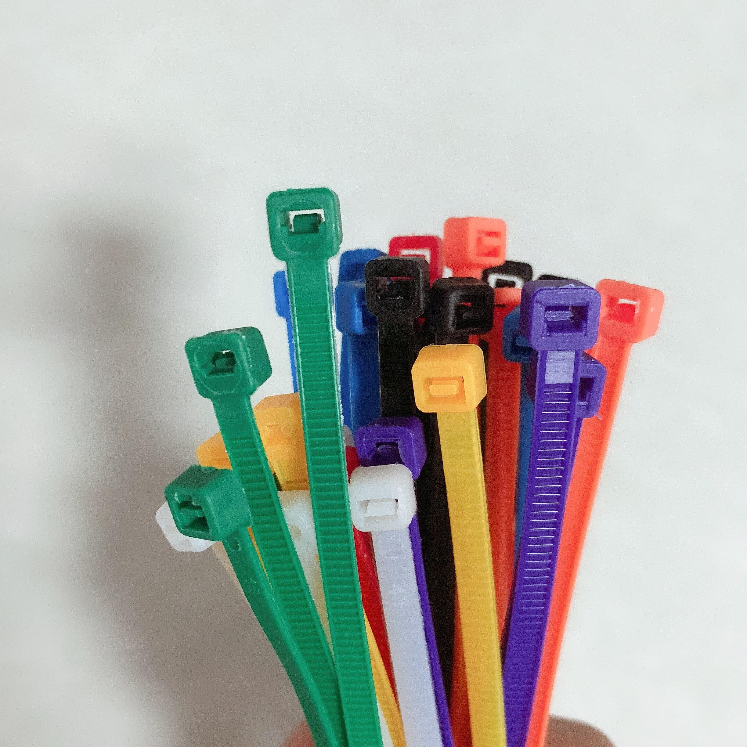 100 Stuks 4X200 Mm Zelfsluitende Nylon Kabelbinder... – Grandado