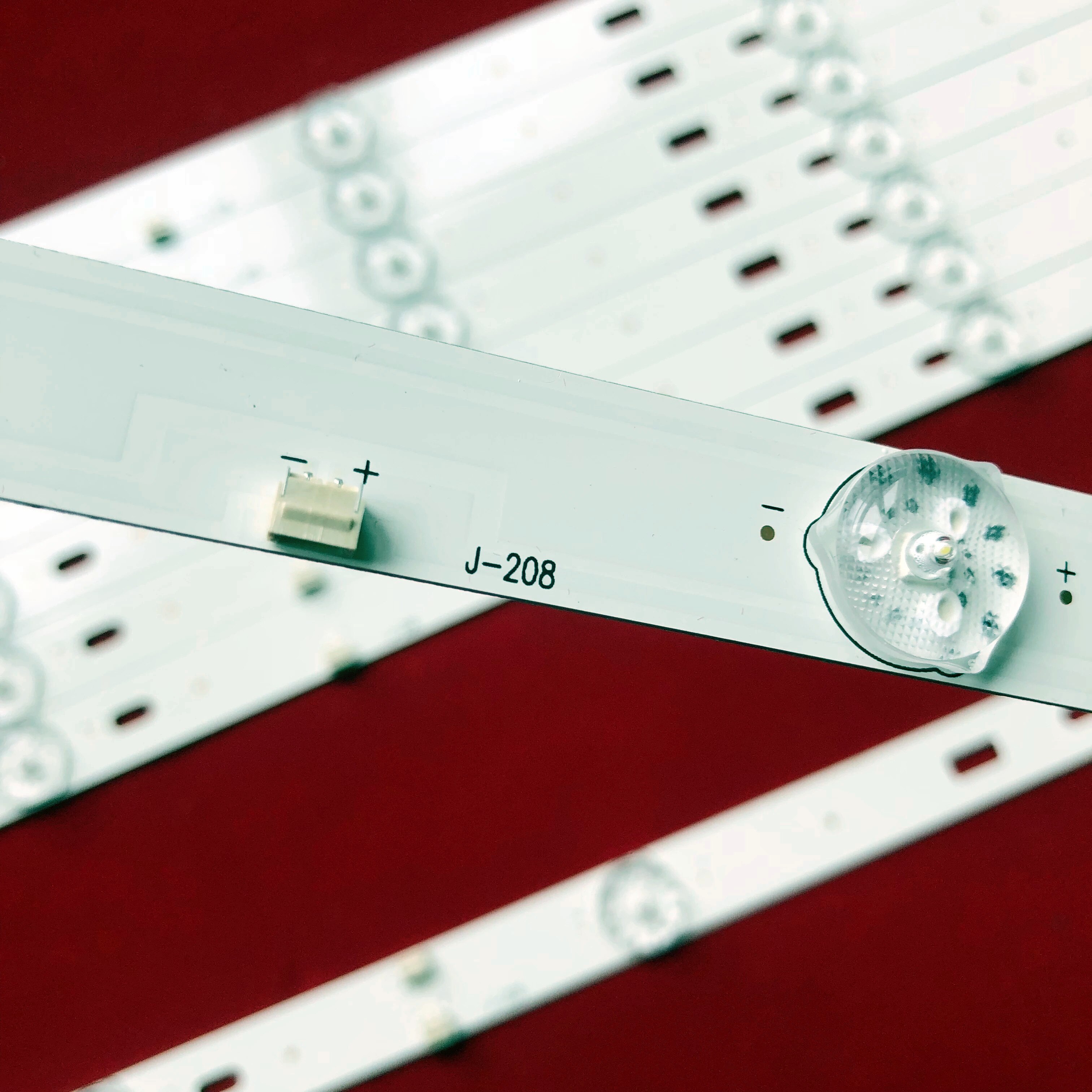 Led Backlight Strip 6 Led JS-D-JP5510-B61EC E55DU1... – Grandado