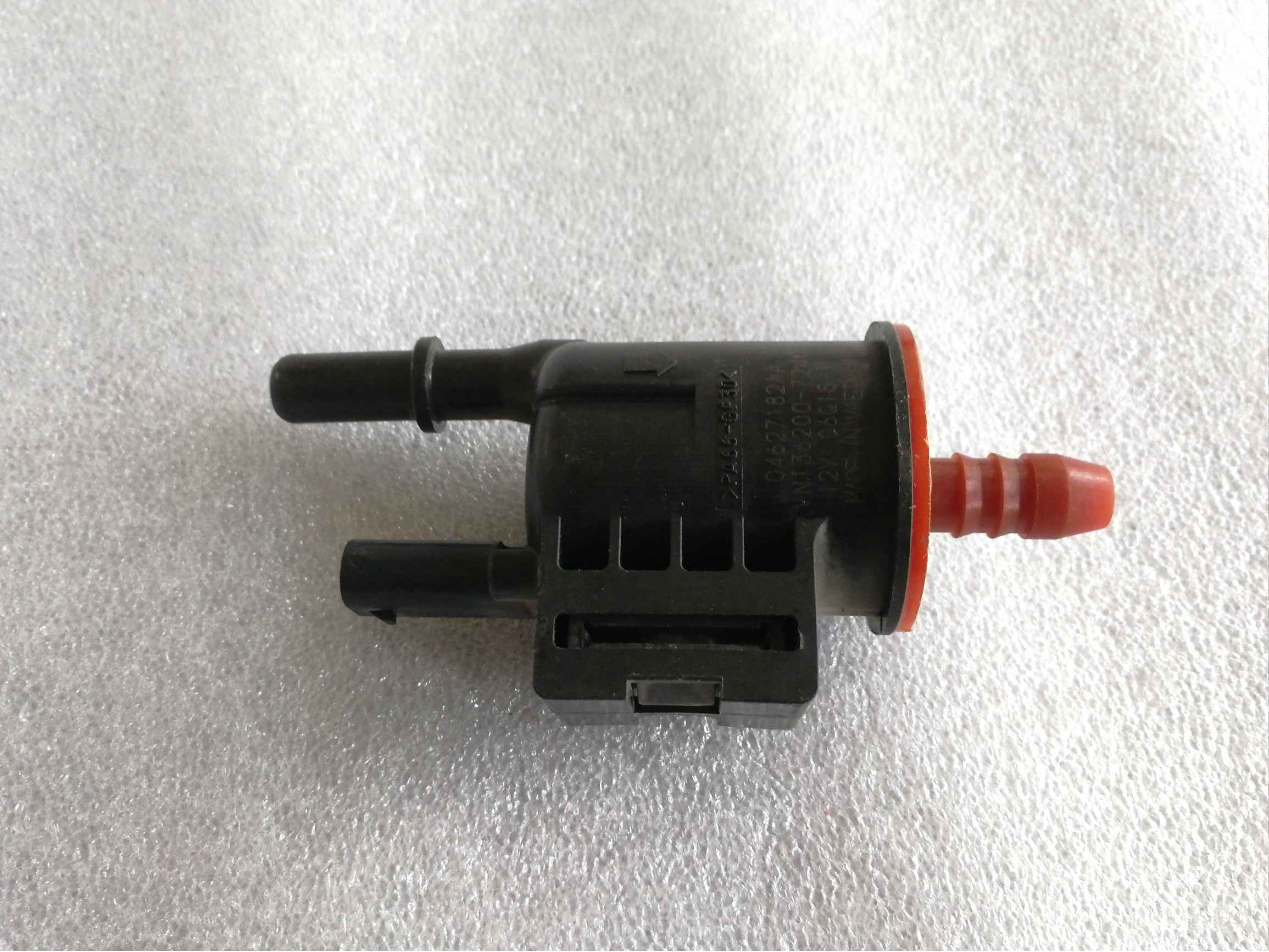 Dampf Kanister Purge Ventil FÜR JEEP OEM 04627182A... – Vicedeal