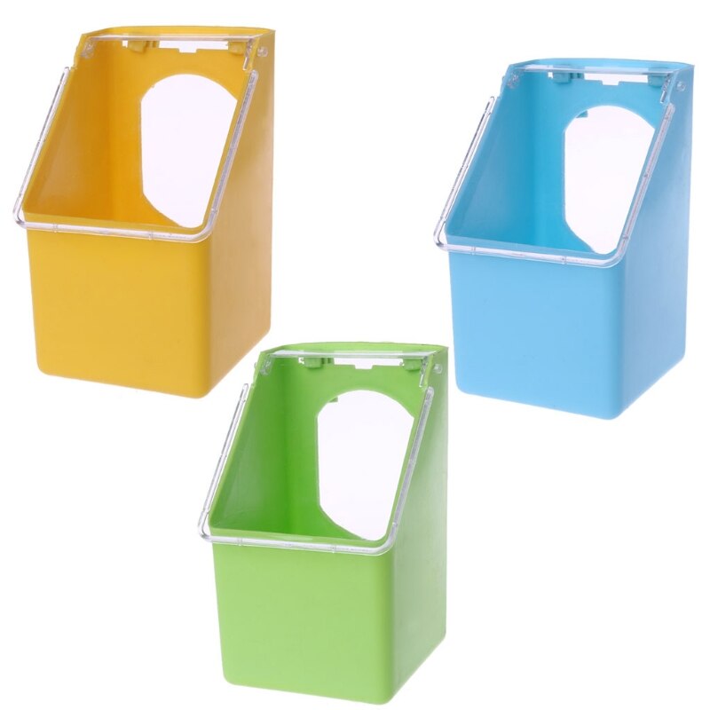 Kyyhkynen vesisyöttölaite papukaija roikkuu juomap... – Grandado