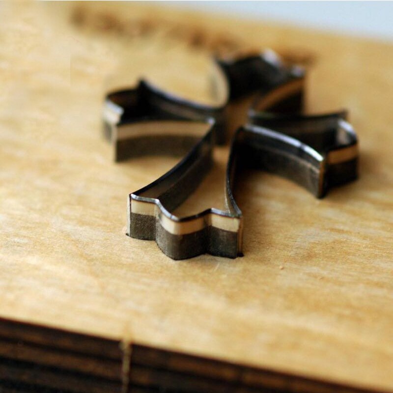 Japan Steel Blade Latin Cross Crucifix Rule Die Cu... – Grandado