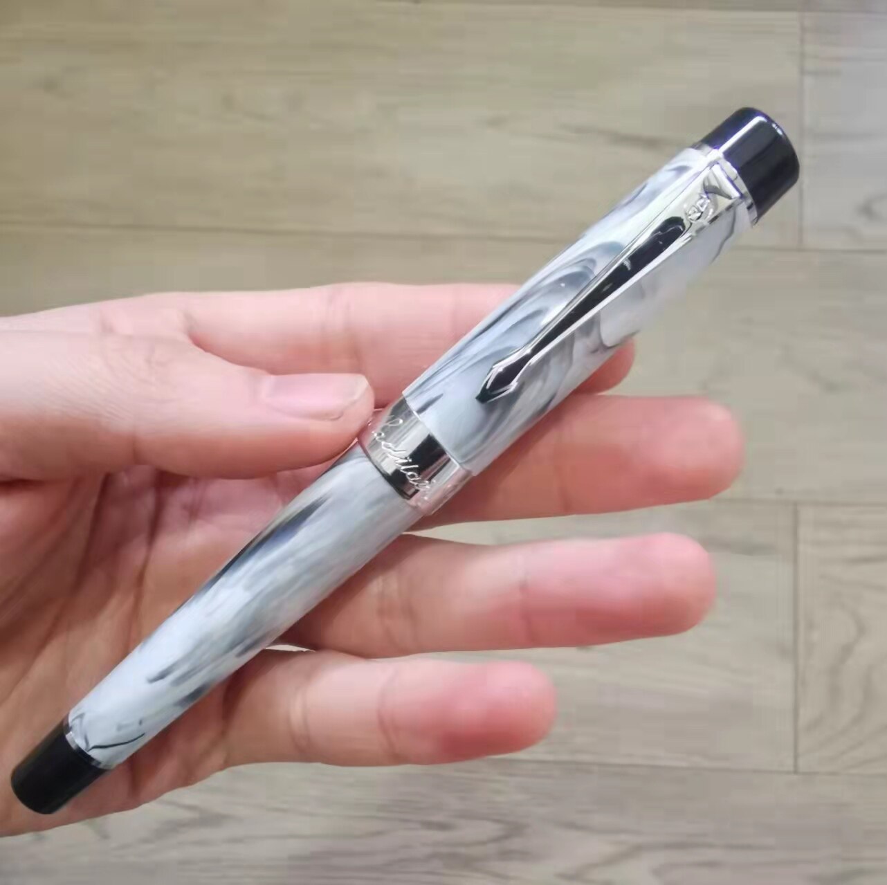 St Penpps White With Black Fountain Pen Plastic In... – Vicedeal