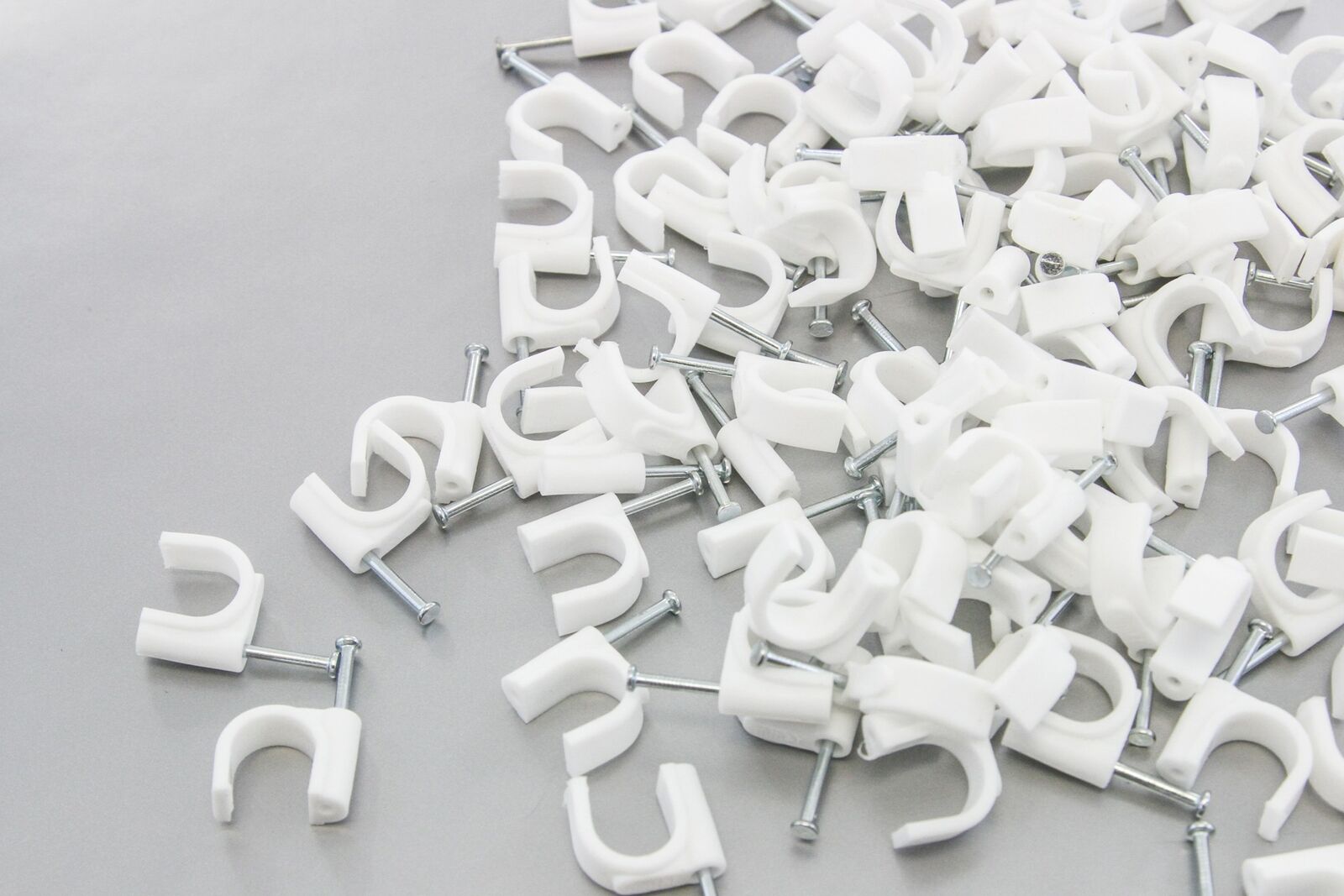 100 Ronde 5/8 "16 Mm Cable Clips Cable Cord Tie Ho... – Vicedeal