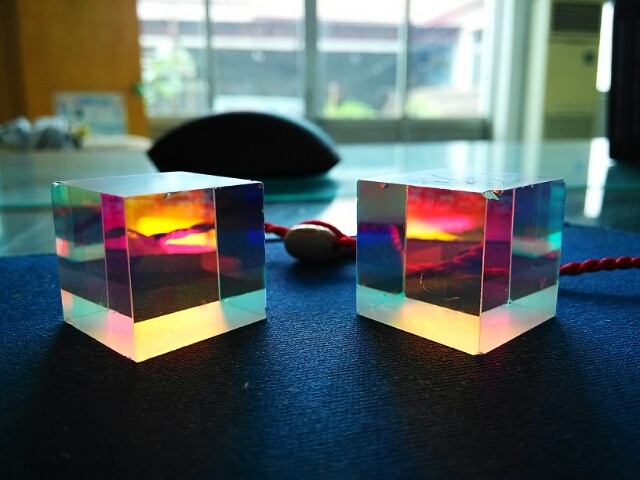 2PCS 2.2x2.2x2.2cm Optical Glass Educational Prism... – Grandado