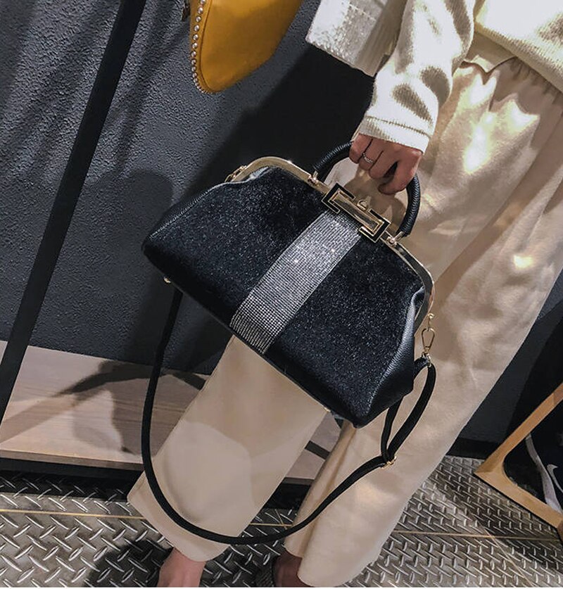 Retro Vintage Metal Unique Lock Shell Bag Bags Wom... – Grandado