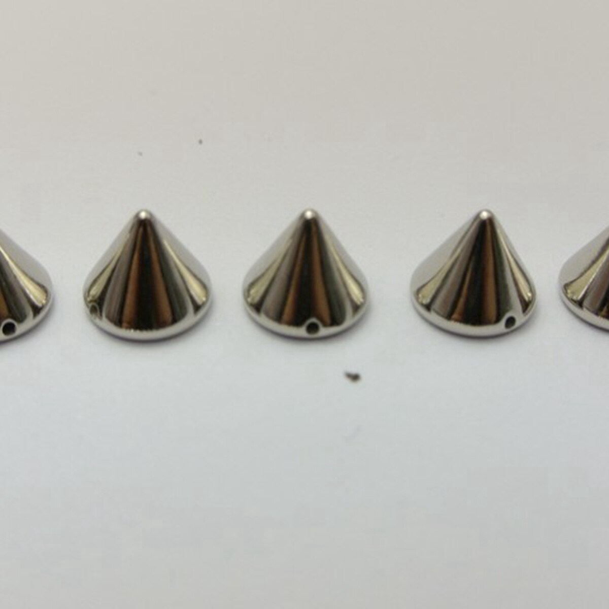100 Silver Tone Metallic Rock Punk Spike Rivet Acr... – Vicedeal
