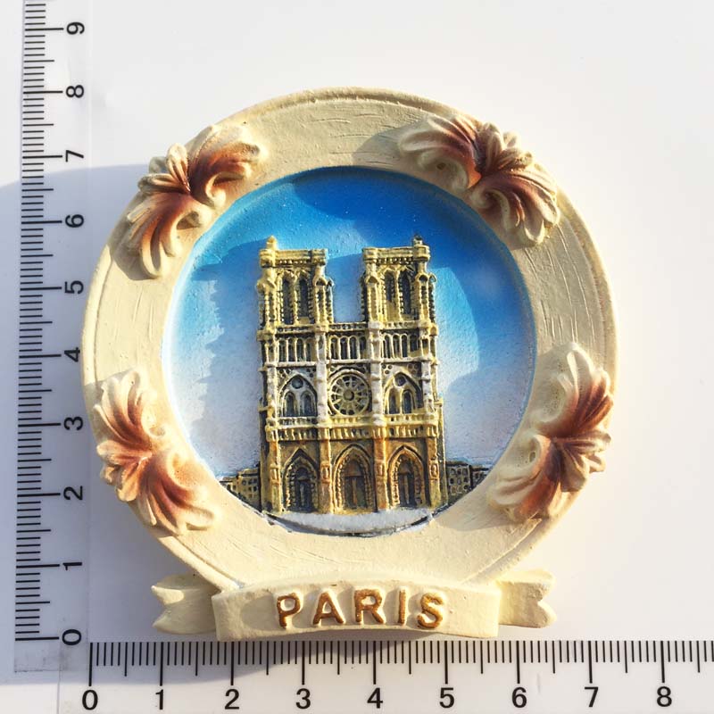 French landmarks, red attractions, Notre Dame, cra... – Vicedeal